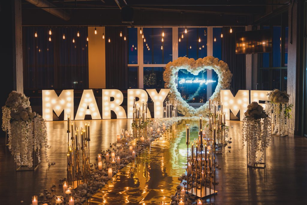 Marry Me Sign Rental – Proposal & Wedding Signs